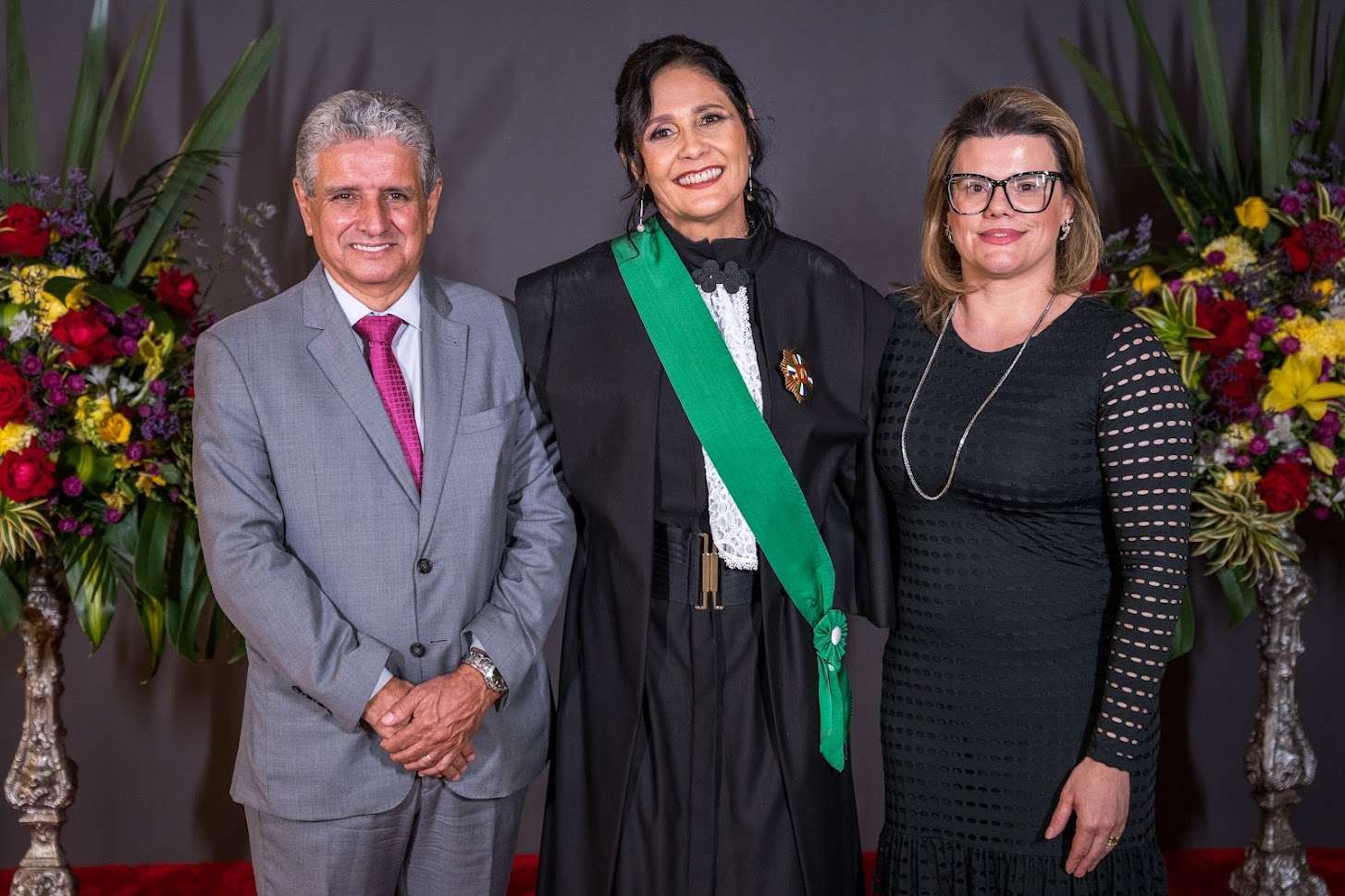 Presidente do CRCGO prestigia posse da Desembargadora Wanda Lúcia Ramos ...